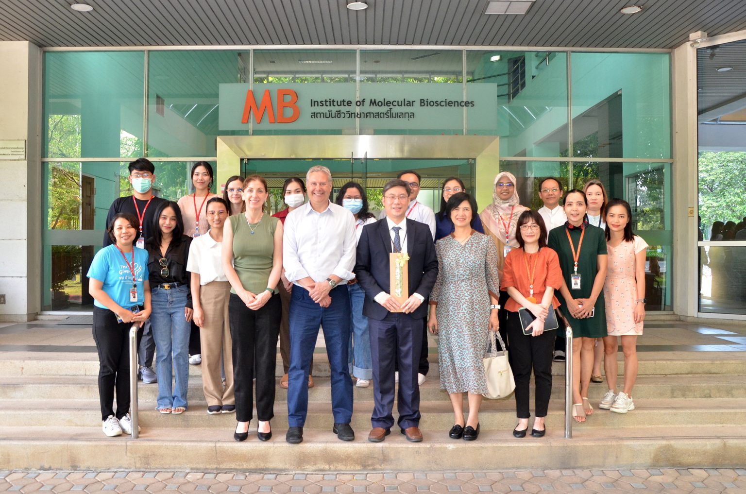 Tropical Medicine Visit – Institute of Molecular Biosciences